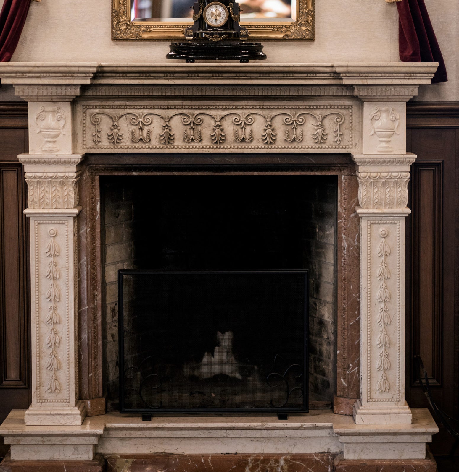 Haunted Hotel Employees' Ghost Stories While Working