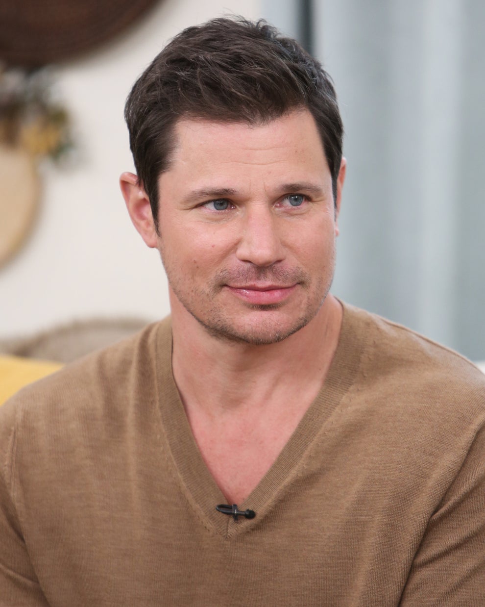 Nick Lachey Seemingly Shades Jessica Simpson With Joke