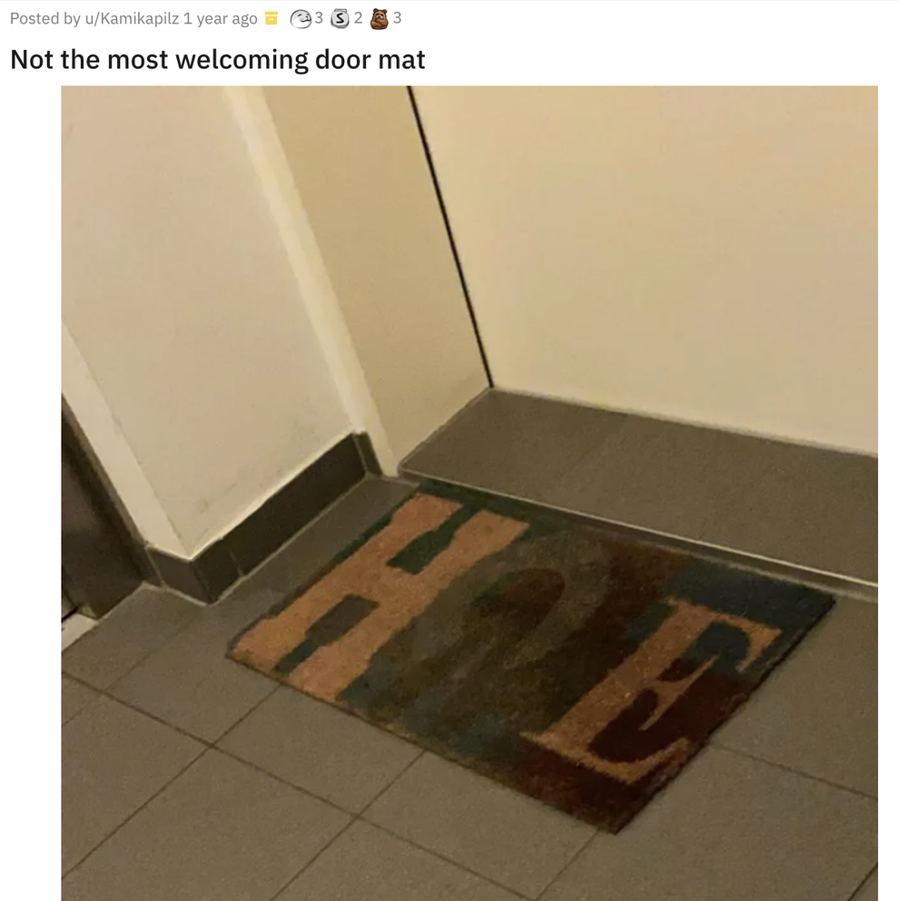 24 Of The Worst Graphic Design Fails