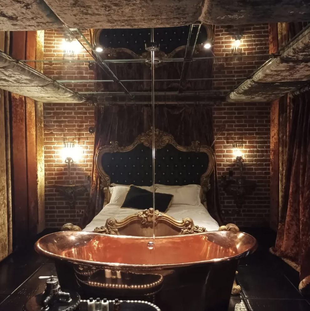 21 Hotels, Motels, And Hostels Living In The Future
