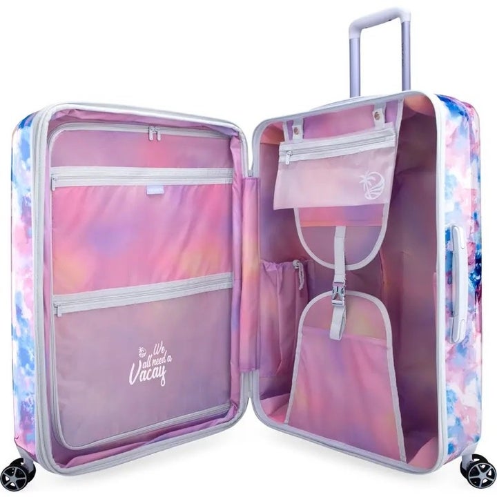 These 29 Things Will Help Keep All Your Stuff Organized While Traveling