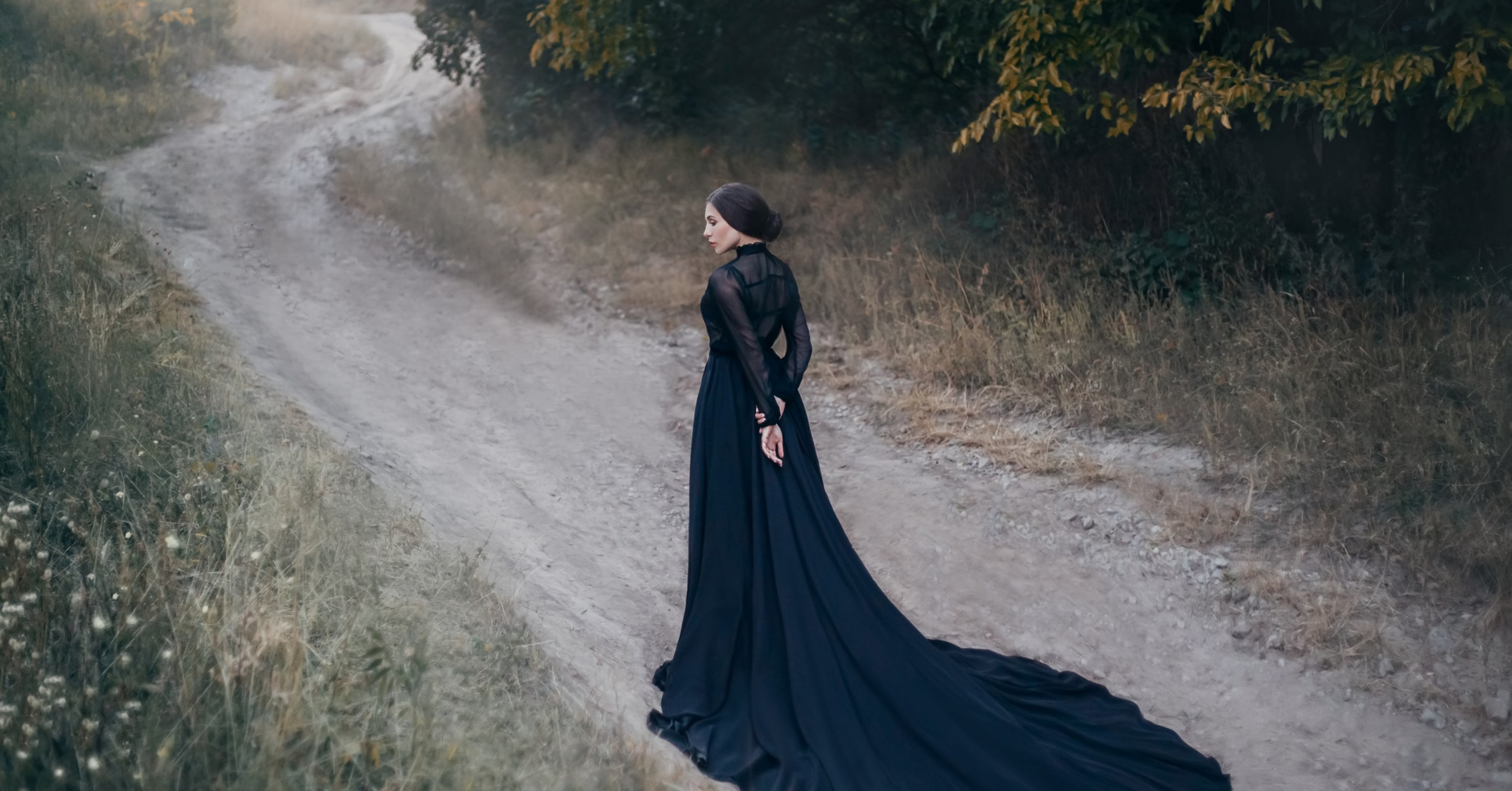 Spend $$$ On A Goth Wedding And I'll Reveal When You'll Tie The Knot