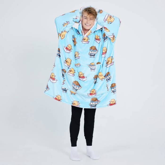 This TikTok-Famous Wearable Blanket Is Now On Sale And Trust Me, You ...