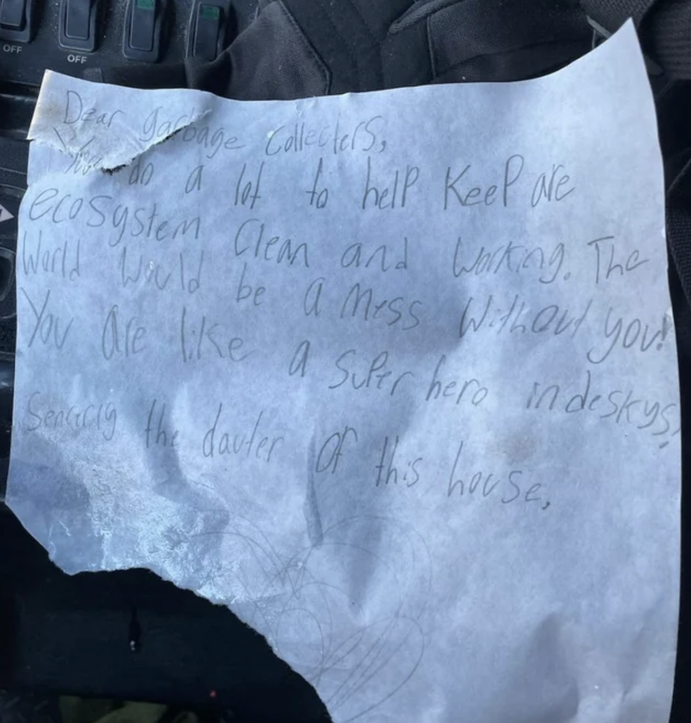 26 Heartwarming Notes People Left For Others