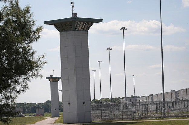 First U.S. Federal Execution in 17 Years Blocked Hours Before Taking ...