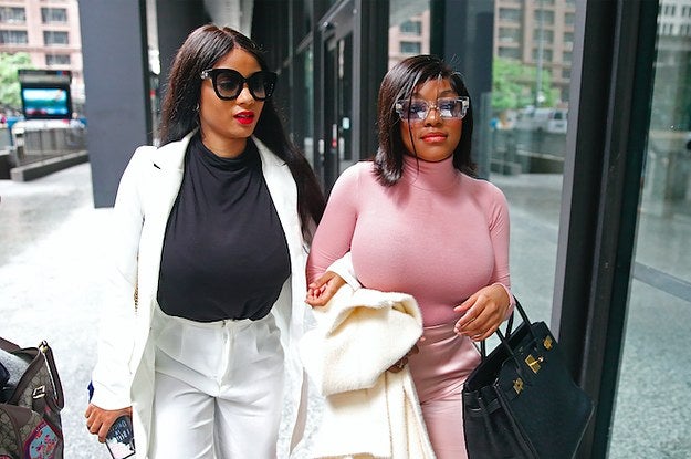 Video Shows Physical Altercation Between R. Kelly's Girlfriends ...