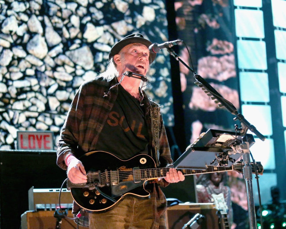 21 Celebs With Tell-All Books Written About Them