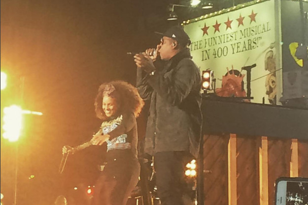 Watch Alicia Keys and Jay Z Perform "Empire State of Mind" in Times ...