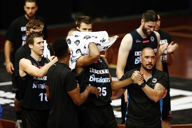 Gruesome Clip Shows Basketball Player's Eye Popping Out in Freak ...