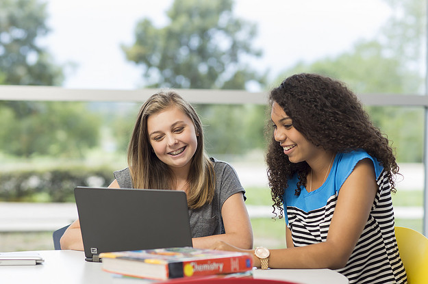 New apps change the way students negotiate consent in the bedroom | Complex