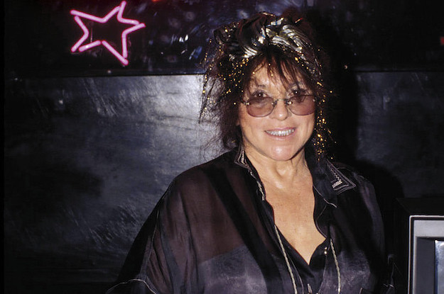 Jim Carrey, Patton Oswalt, and More Mourn Death of Comedian Mitzi Shore ...