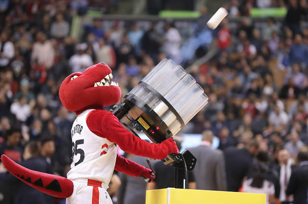 Toronto Raptors Mascot Trolls Russell Westbrook by Dressing Up Just ...