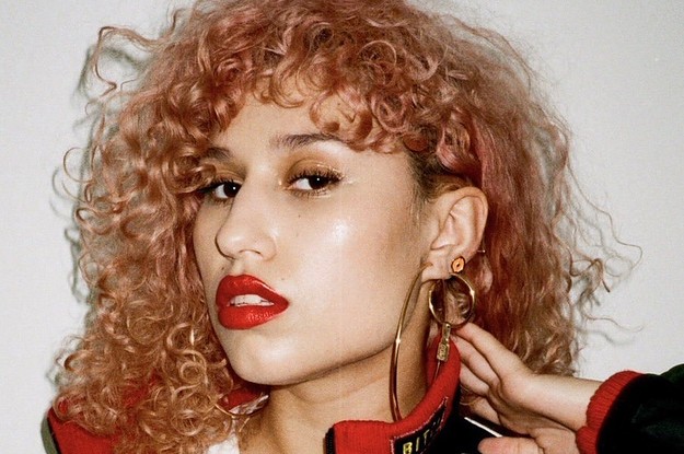 Premiere: RAYE Recruits Jaykae And Zdot For “Decline” Grime Remix | Complex
