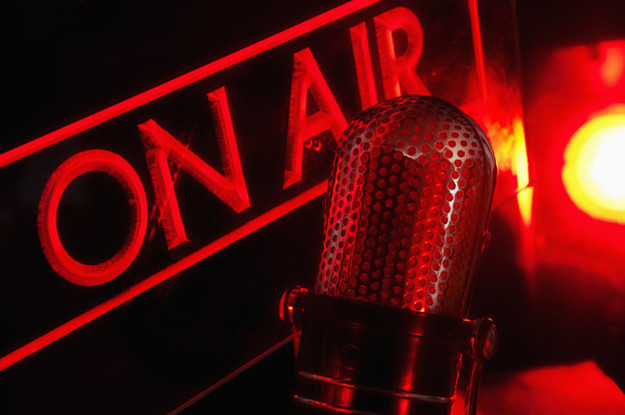 The 16 Best Sports Podcasts to Listen to Right Now | Complex