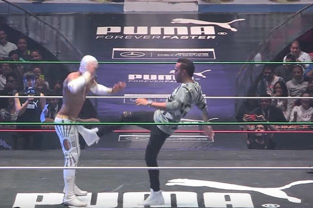 Lewis Hamilton Turned into a Professional Wrestler in Mexico Last Night ...