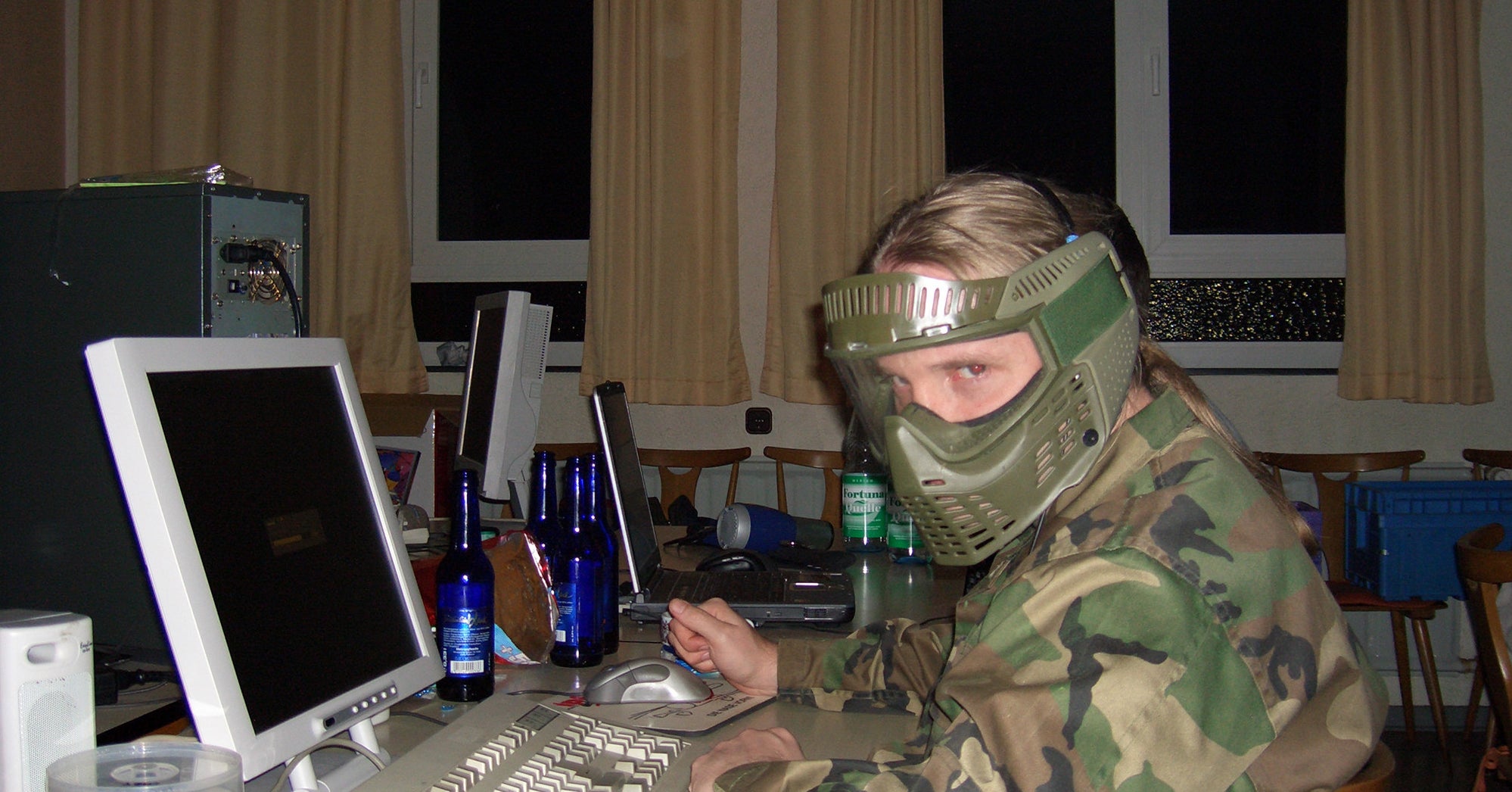 A New Book Captures The Glory Of Computer Gaming Parties From The Late ...