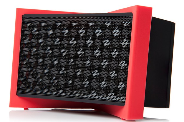 This TUNZ Speaker Might Be Your Best Bet For Your NFL Playoff Tailgate ...