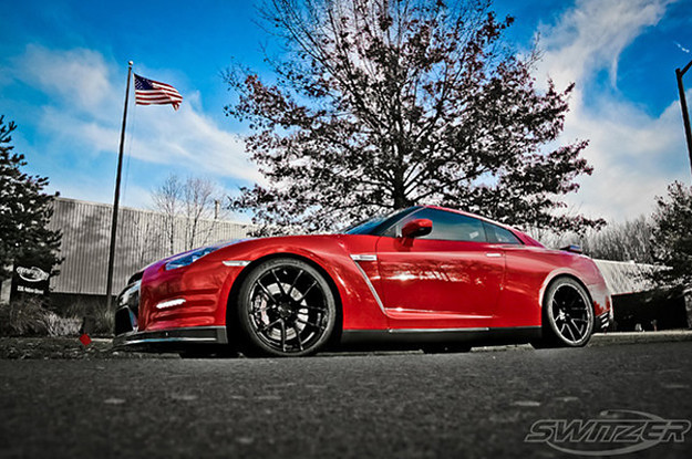 The 1,700 hp Switzer GT-R Hit 250 MPH in a Mile (video) | Complex