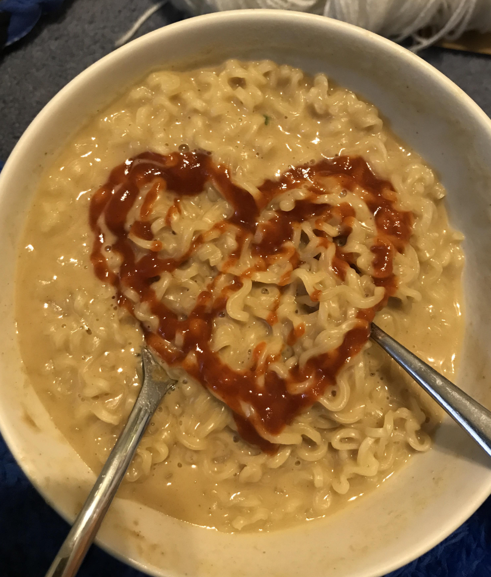 People Sharing Their Favorite Lazy Dinners