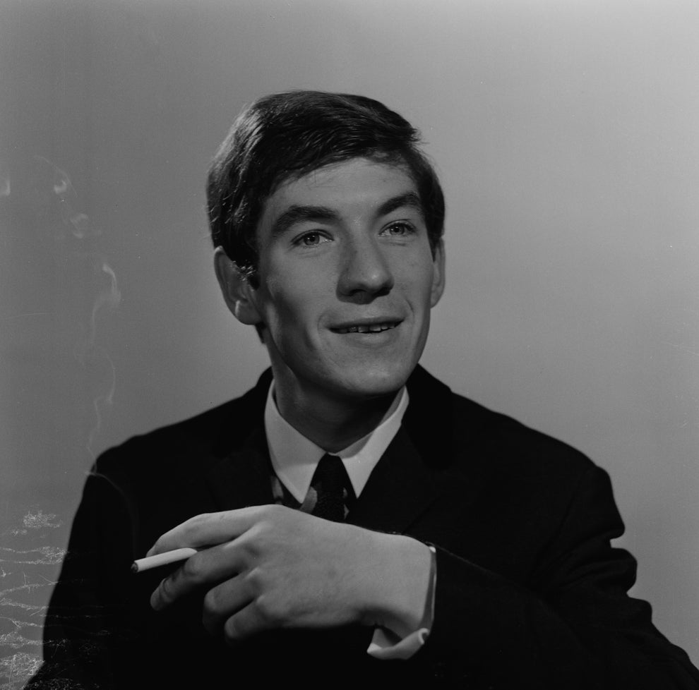 This Is What 33 Years Old Looks Like On 75 Different Celebrities