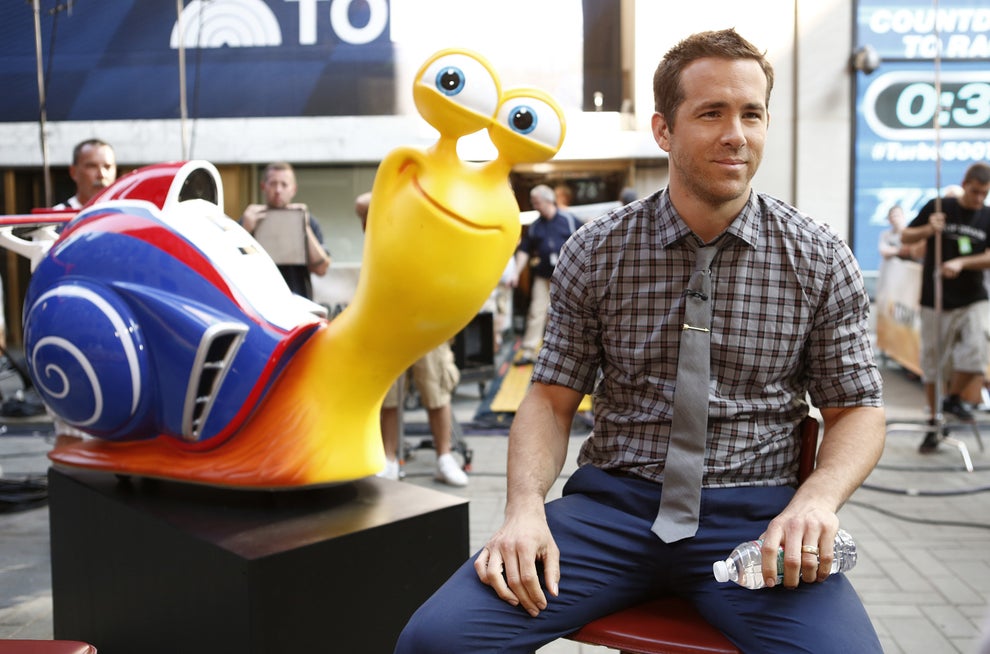 This Is What 33 Years Old Looks Like On 75 Different Celebrities