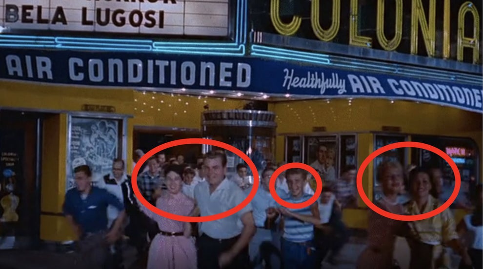 28 Extras Who Ruined Scenes