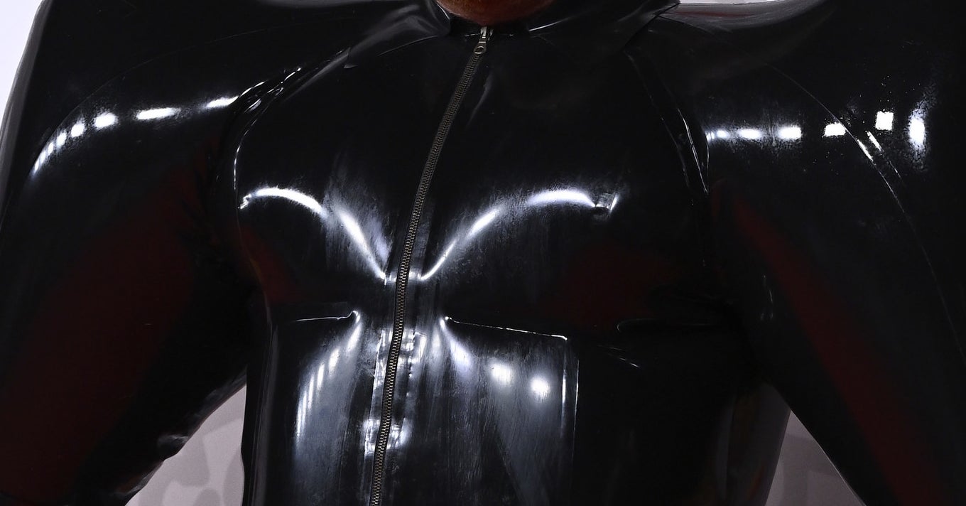 Sam Smith Wore Inflatable Latex Pants To The BRIT Awards, And It Might ...
