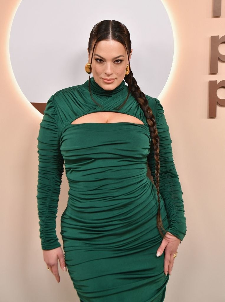 22 Cool Fashion Trends That Used To Be Cringey