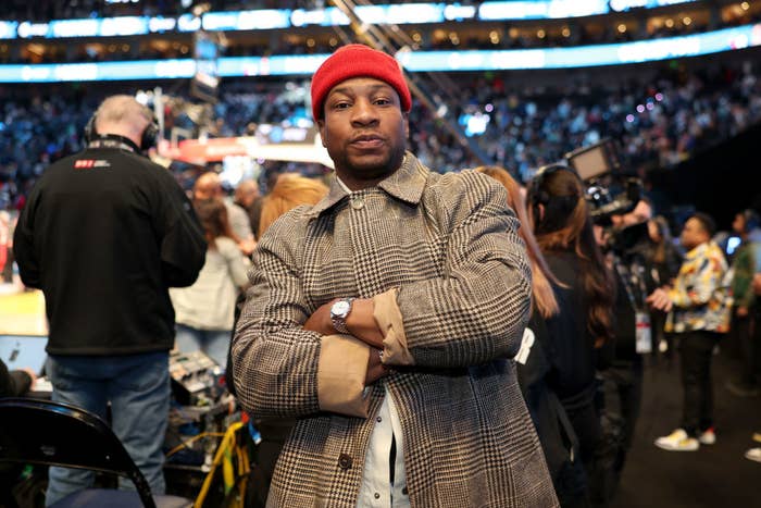 We Made Jonathan Majors Blush By Showing Him Fan Tweets – Here Are The ...
