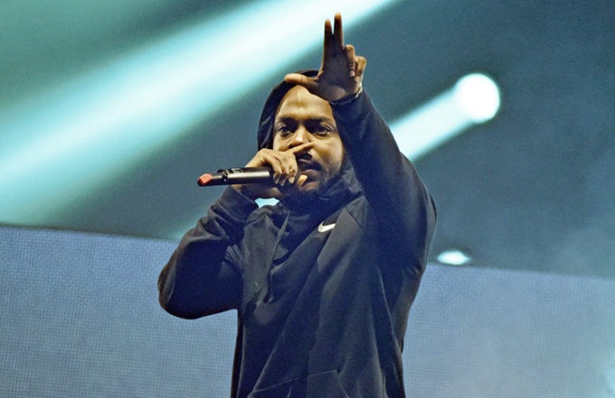 Watch Kendrick Lamar Open the 2018 Grammys With U2 and Dave Chappelle ...