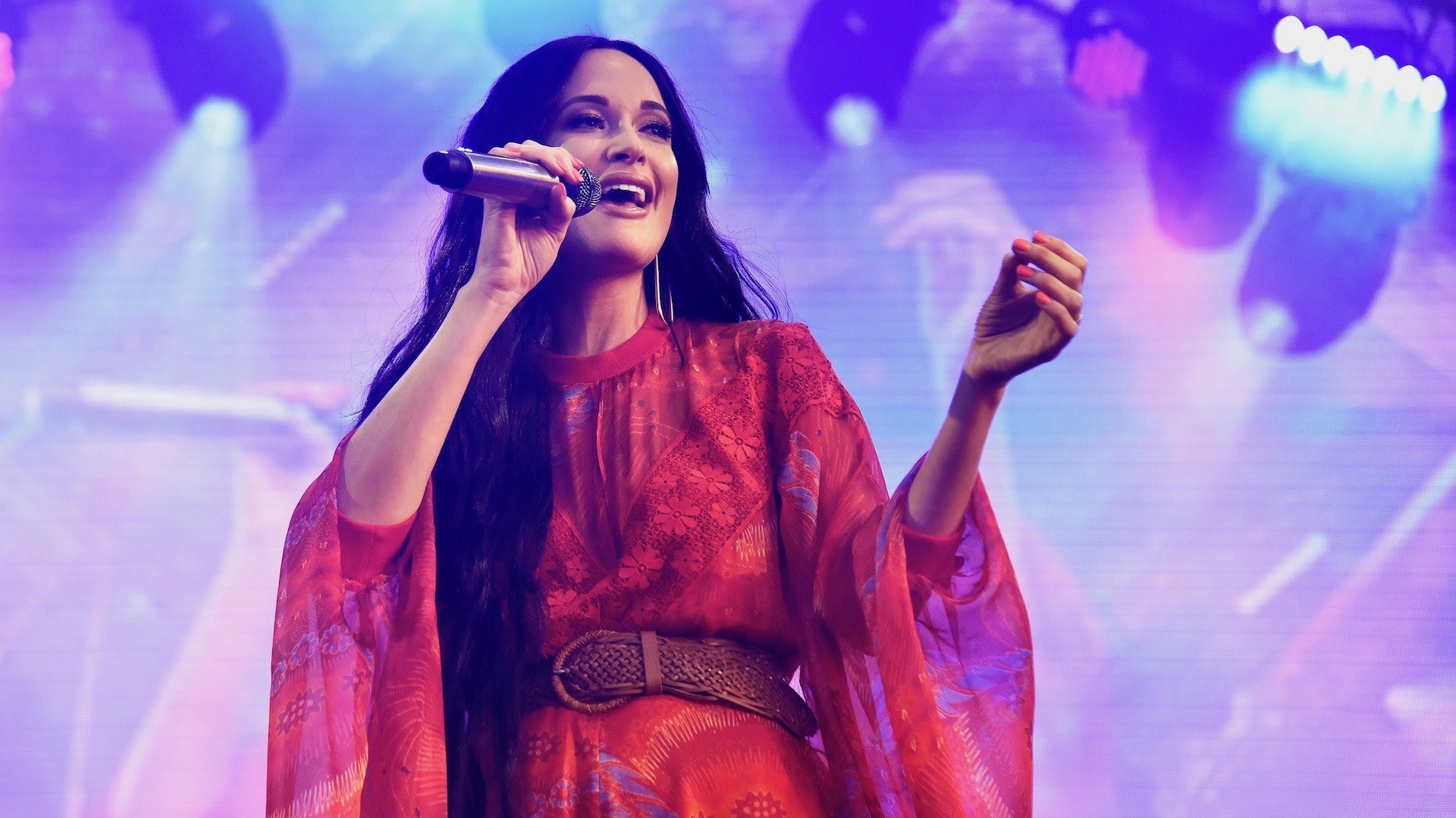 Watch Kacey Musgraves Perform "Justified" and "Camera Roll" on 'SNL ...