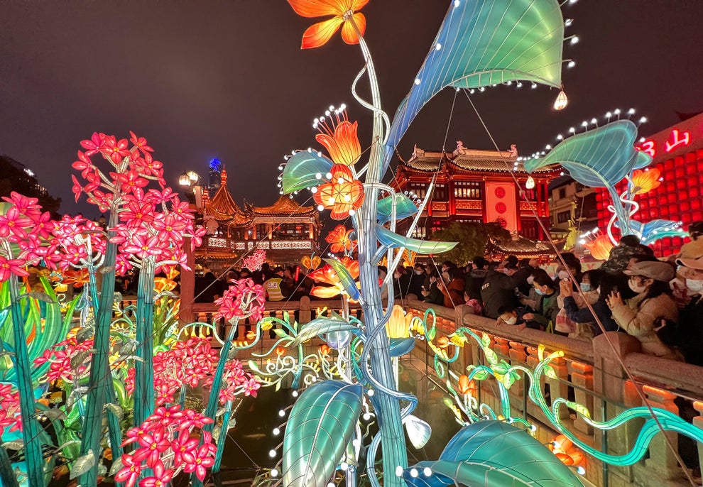 See The Magnificent Display Of Lights For The Lunar New Year Lantern ...