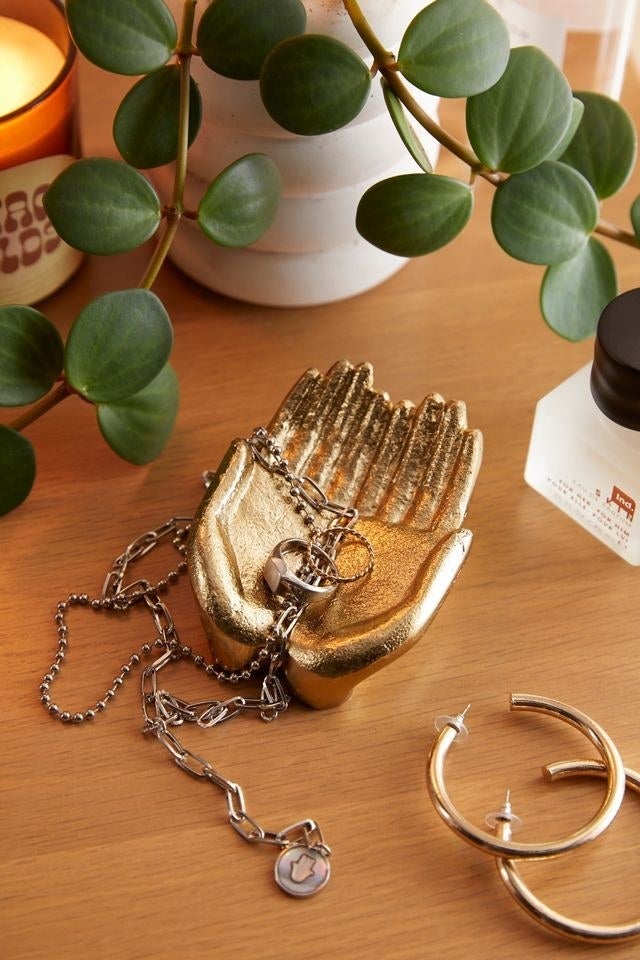 18 Cute Home Decor Items Under $30