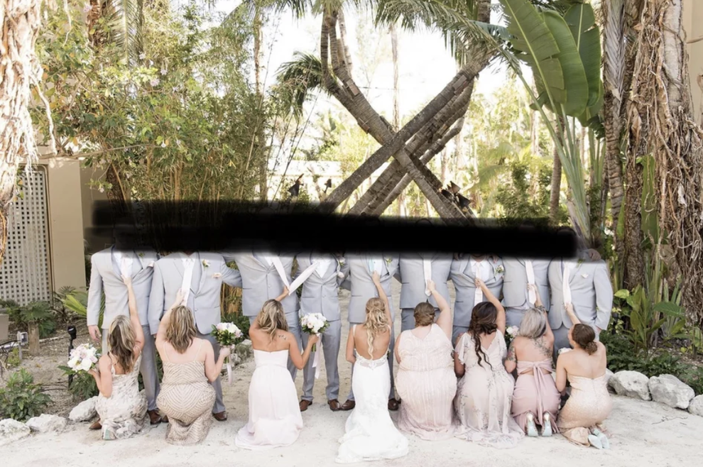 41 Wild And Shocking Wedding Photos