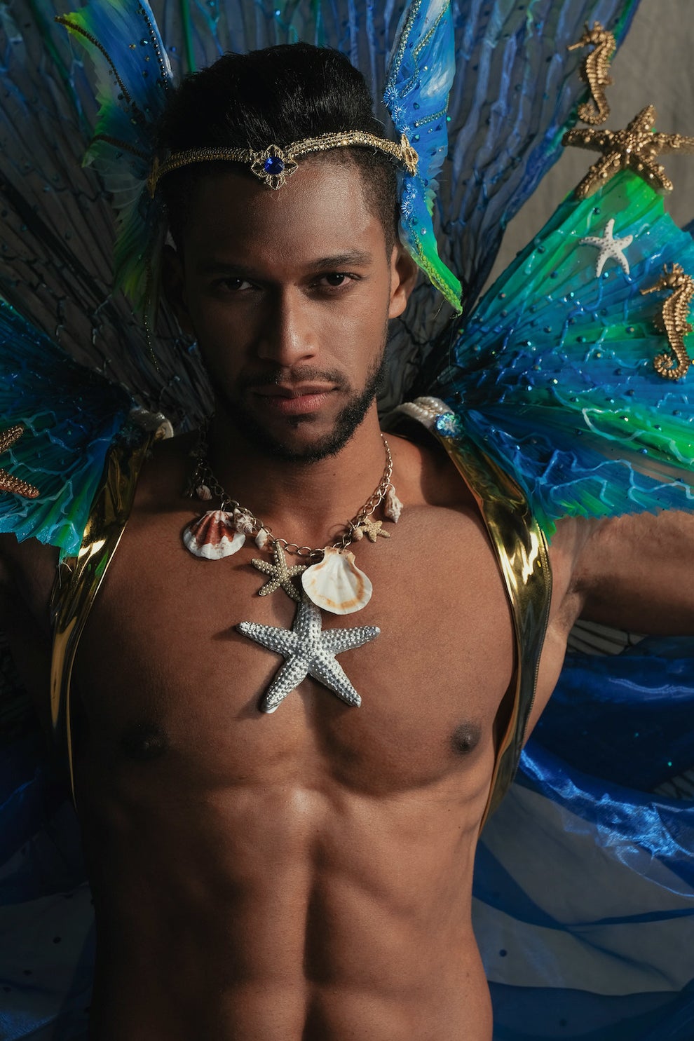 39 Men From 39 Countries In Their National Costumes