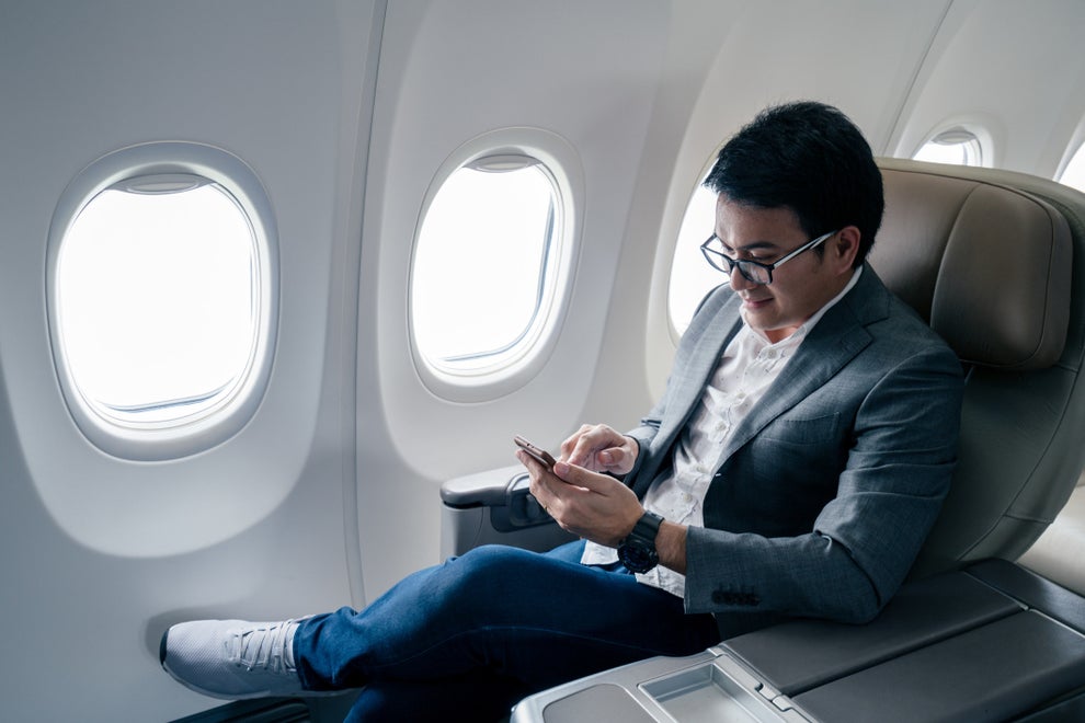 17 Signs That Someone Is Wealthy