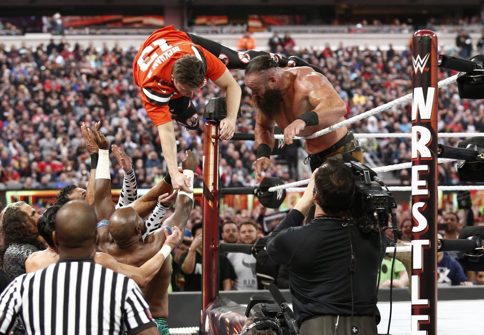 19 Unforgettable Celebrity Moments In WWE