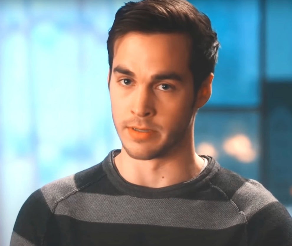 19 TV Side Characters Who Stole The Spotlight