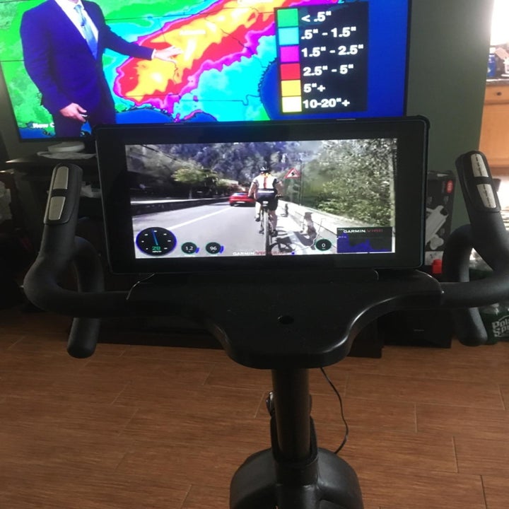 27 Fitness Products Reviewers Like More Than The Gym