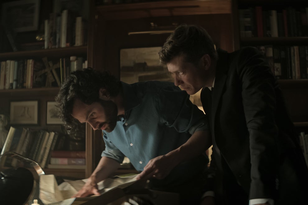 You Season 4 Behind The Scenes Facts Interview