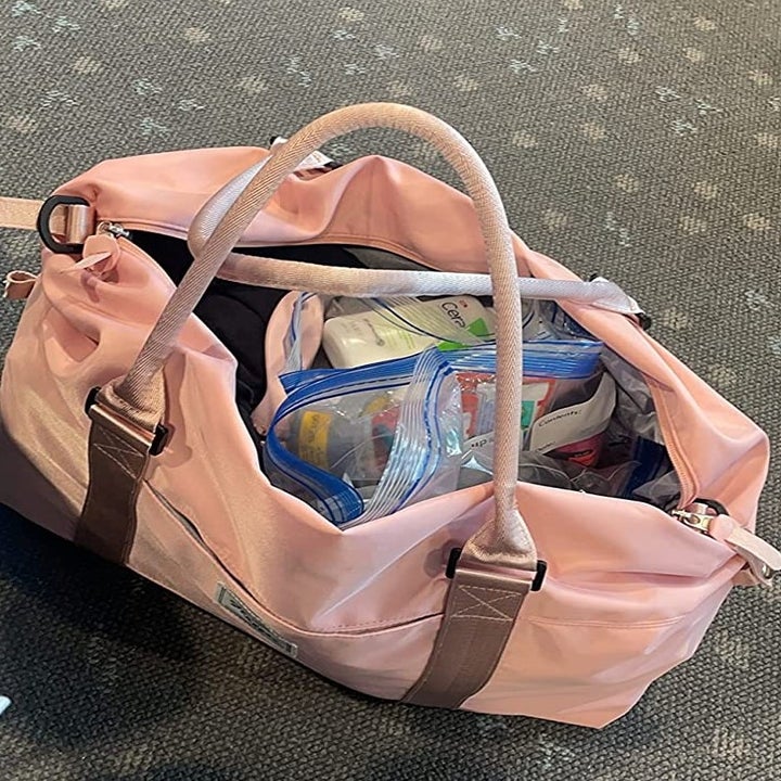 Stylish & Spacious: 20 Roomy Purses That Look Amazing