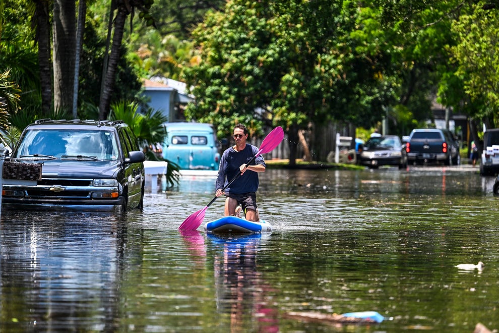 27 Surreal Photos Show Unprecedented Flooding in Florida