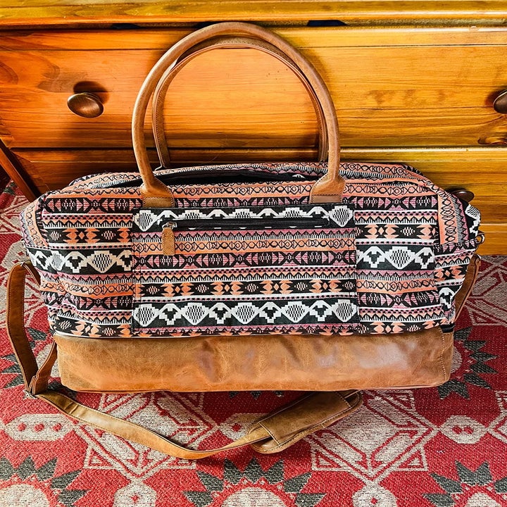 Stylish & Spacious: 20 Roomy Purses That Look Amazing