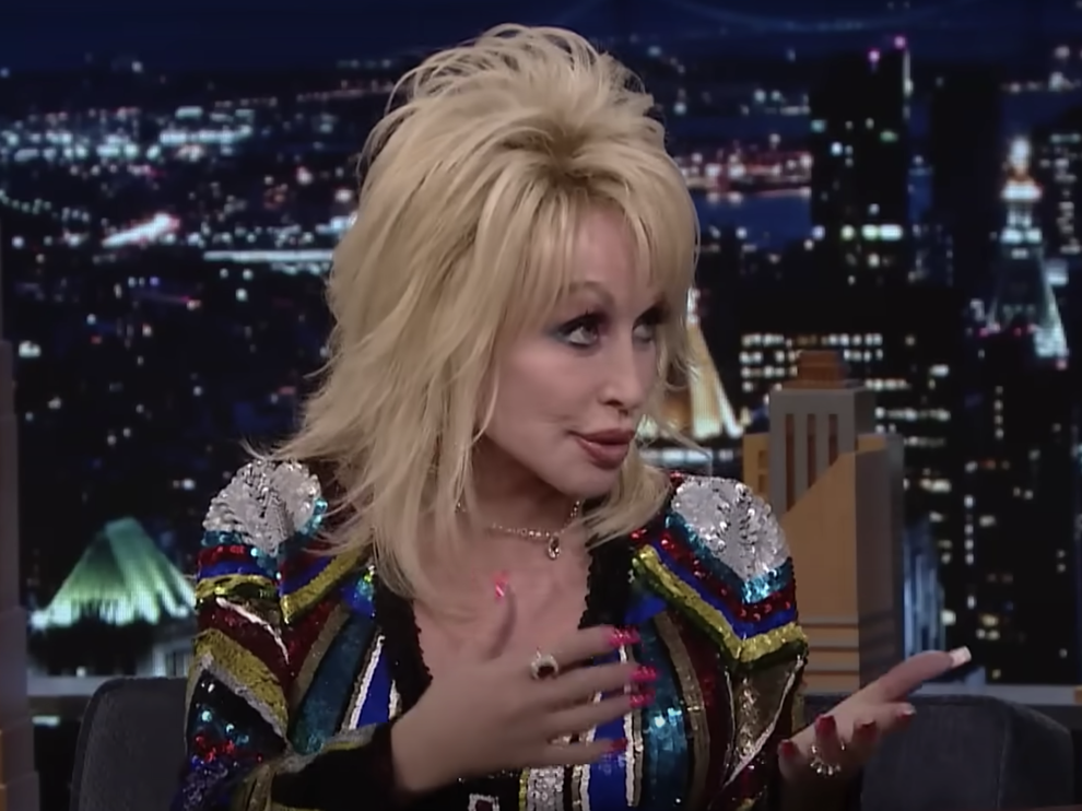 16 Hilarious Jokes Celebs Told On Talk Shows