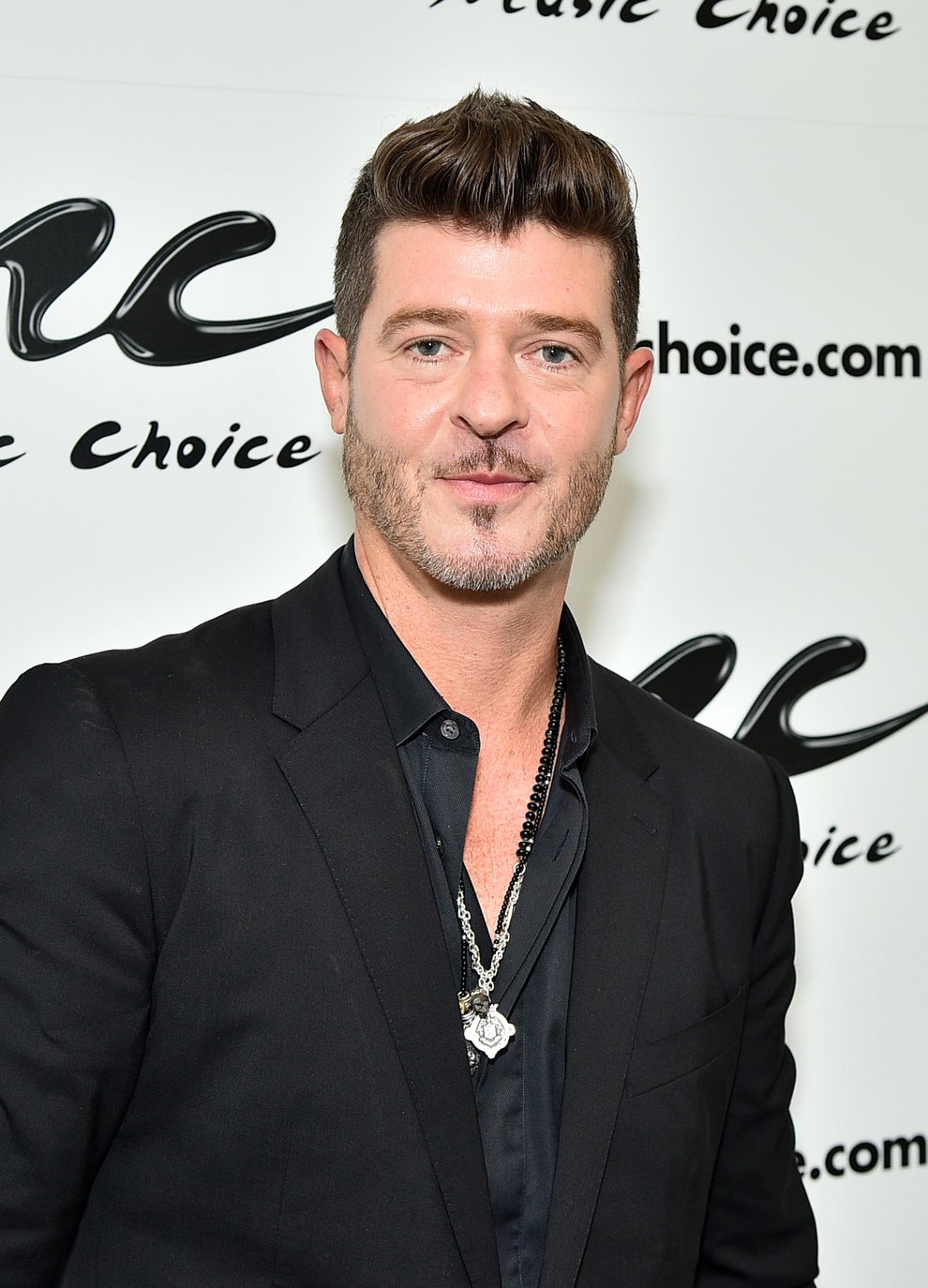 Emily Ratajkowski’s “Blurred Lines” Costar Recalls Robin Thicke's ...