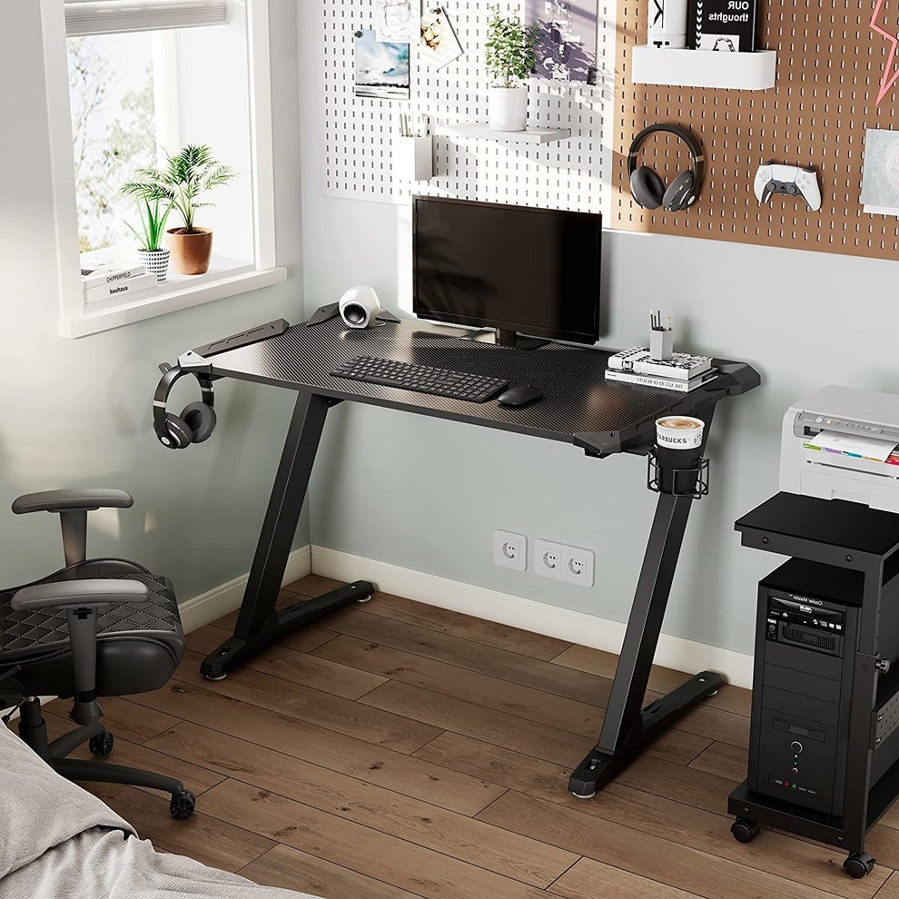 30 Gaming Desk Setup Upgrades To Level Up Your Look