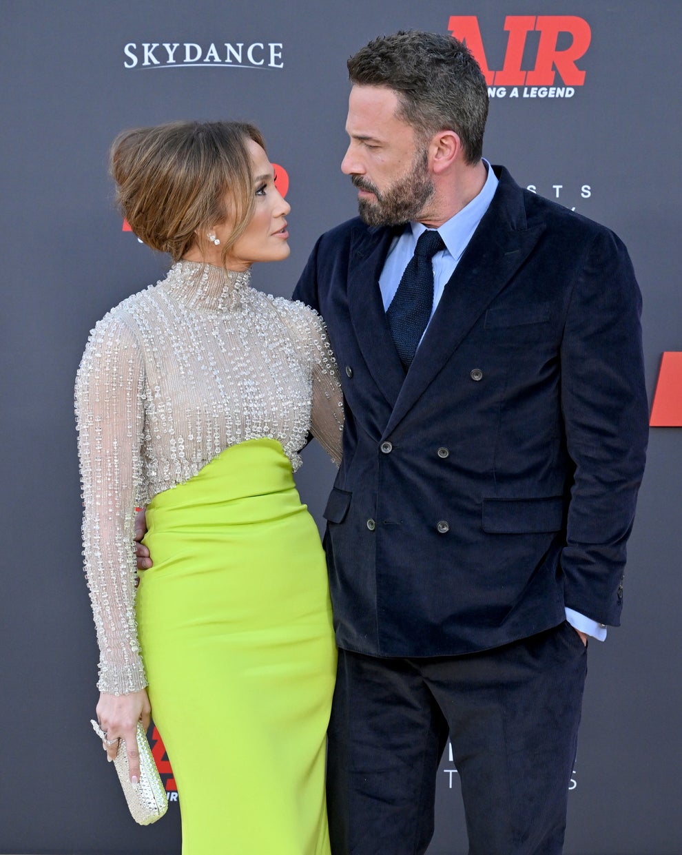 Jennifer Lopez And Ben Affleck Seemingly Argue On Red Carpet