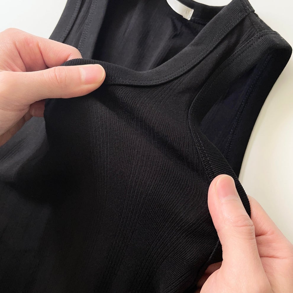 【GU】インナーの正解を見つけた！着回し最強の「990円トップス」色違いであと2枚は欲しい！