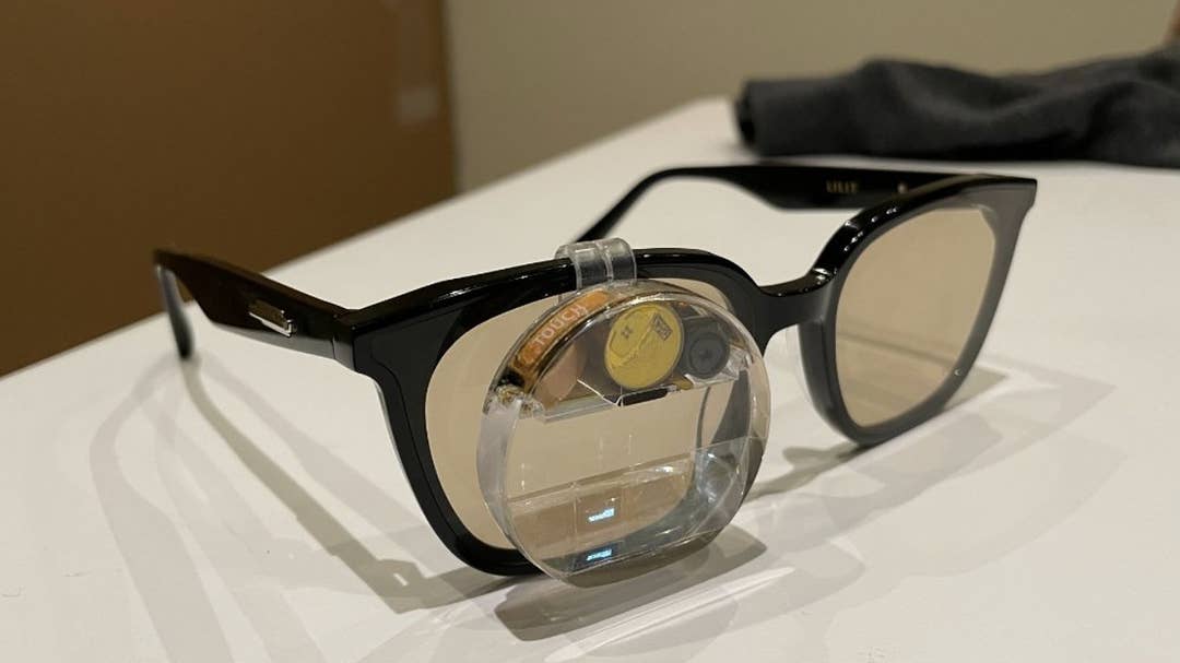 RizzGPT Glasses Aim to Bring an End to ‘Awkward Dates and Job ...