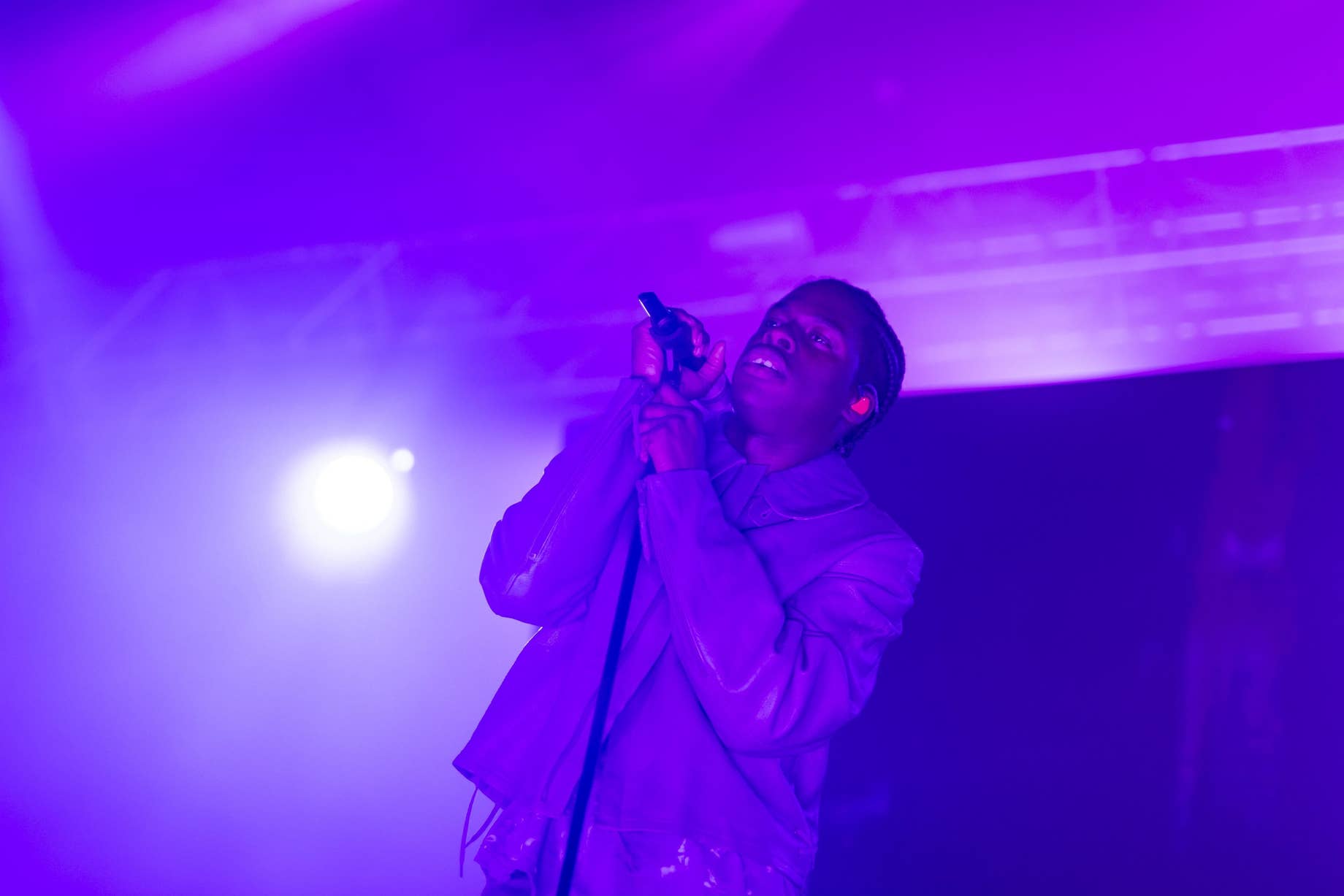 Daniel Caesar Announces 'Superpowers' World Tour | Complex